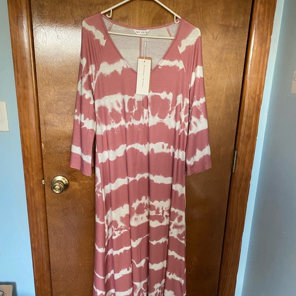 Tendency | Dresses | Tendency Pink And White Dress | Poshmark